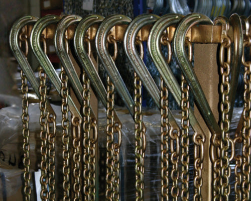 Shop Tow Chains with Hooks for All Your Towing Needs | Vulcan Brands